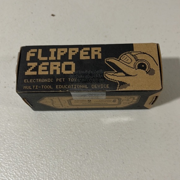 Flipper Zero | Other | Flipper Zero White Electronic Pet Multitool ...